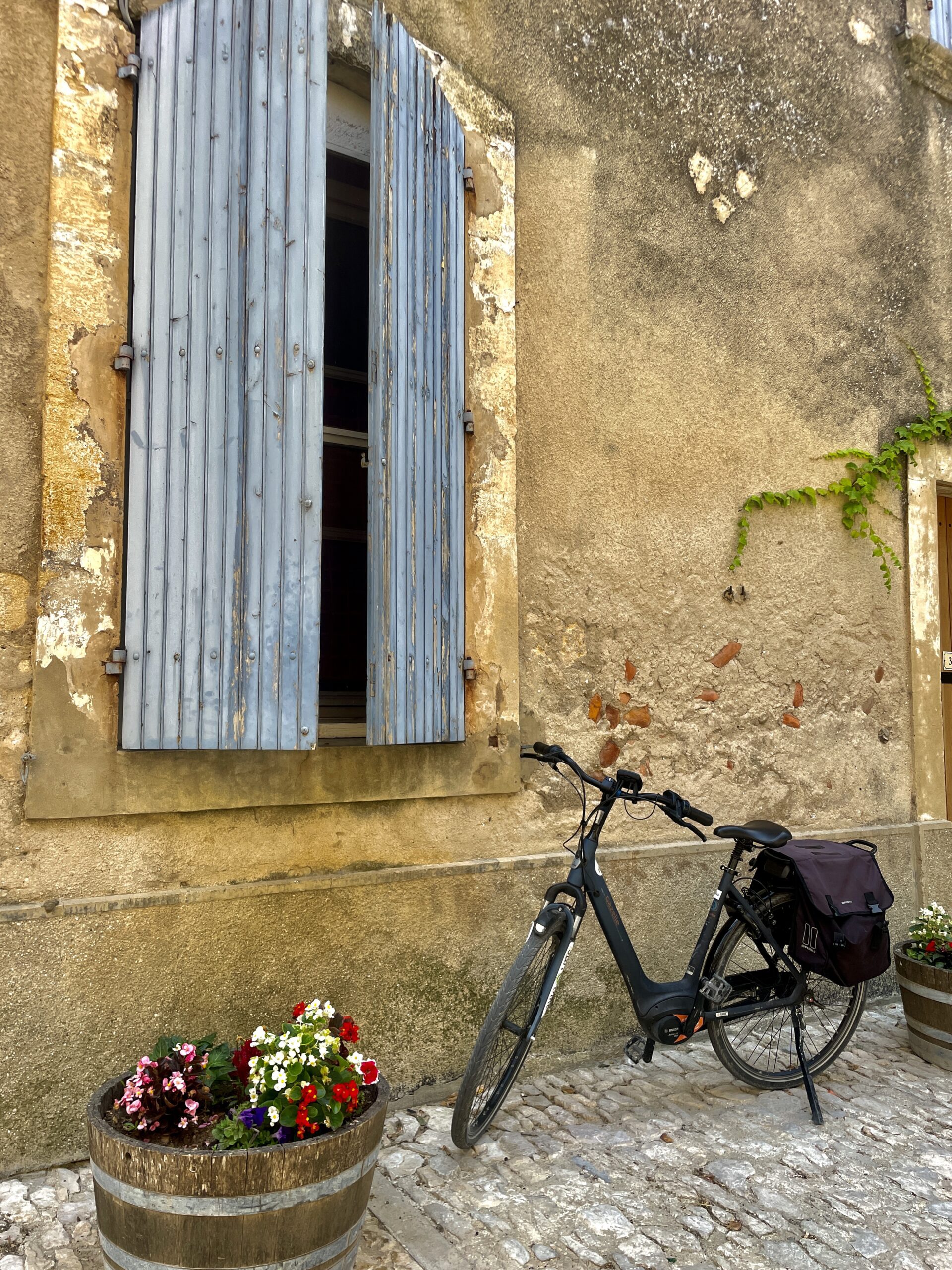 Roussillon France Travel Guide: Top Things To Do, See & Eat